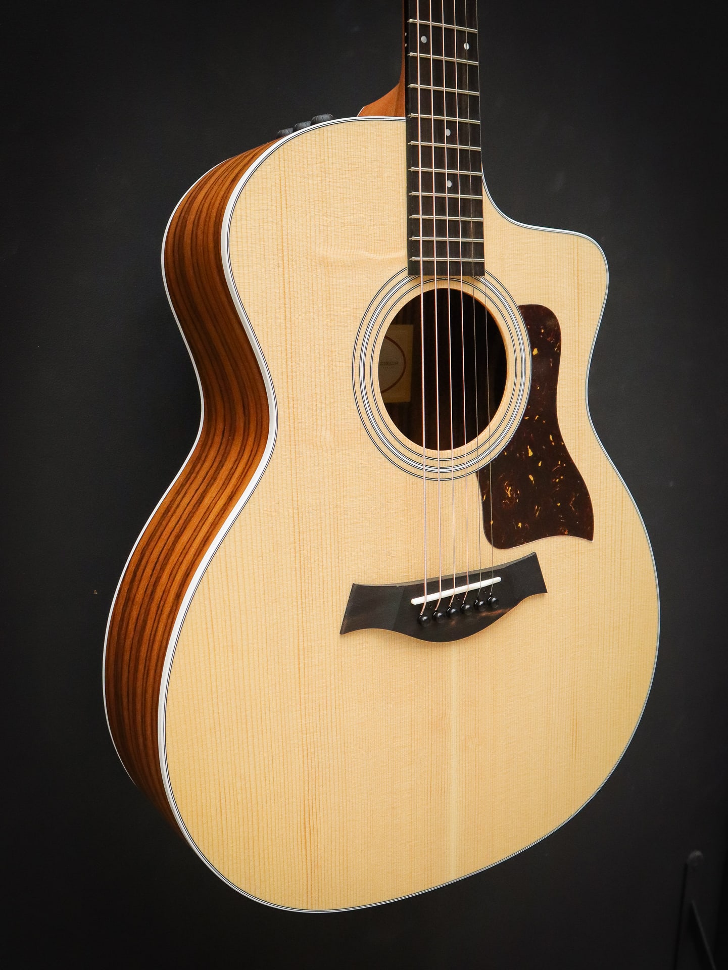 Taylor 214 CE - Kauffmann's Guitar Store