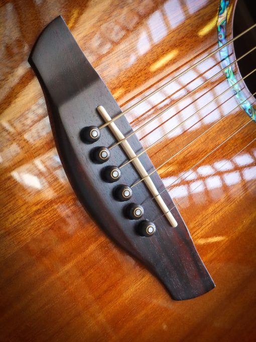 Faith Venus Blood Moon - Kauffmann's Guitar Store