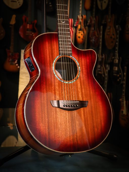 Faith Venus Blood Moon - Kauffmann's Guitar Store